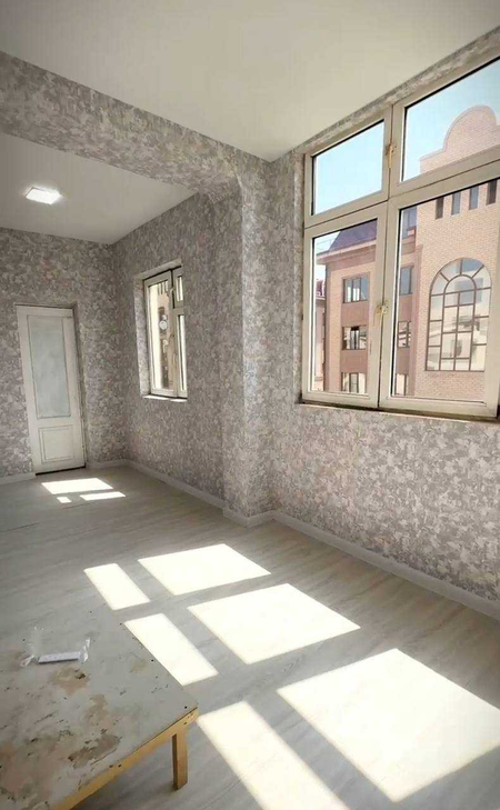 БЕРУНИЙ 3/4/4. Банковская. 114м2. Евроремонт. метро 300м Балокн 2,5*9