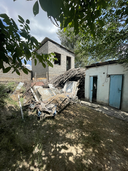 Продается дом 4 соток +2 захват Хасанбай