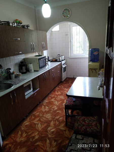 Продаю квартиру на Олмазарском районе