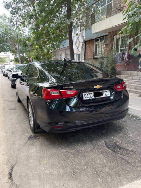 Malibu 2 (2.4) 2018 qora 37.000km toza