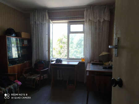 Продам 4-х комнатную рядом с метро Буюк ипак йули (М-Улугбекский р.)