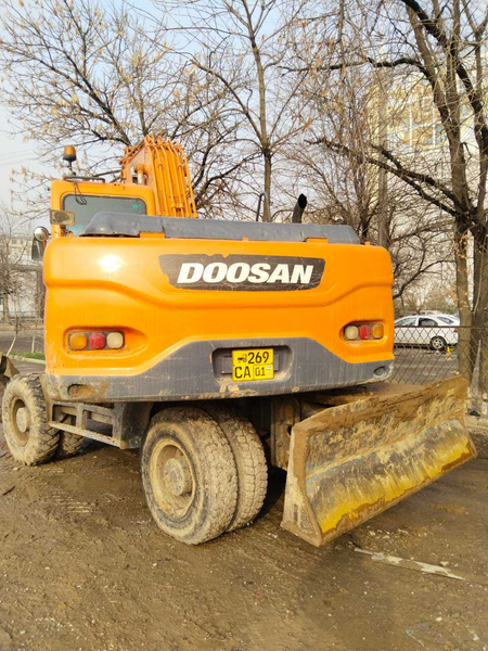 Экскаватор DOOSAN DX 210