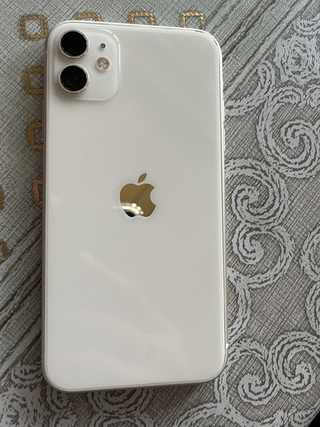 Iphone 11 64 GB white (Айфон 11 64 гб белый цвет)