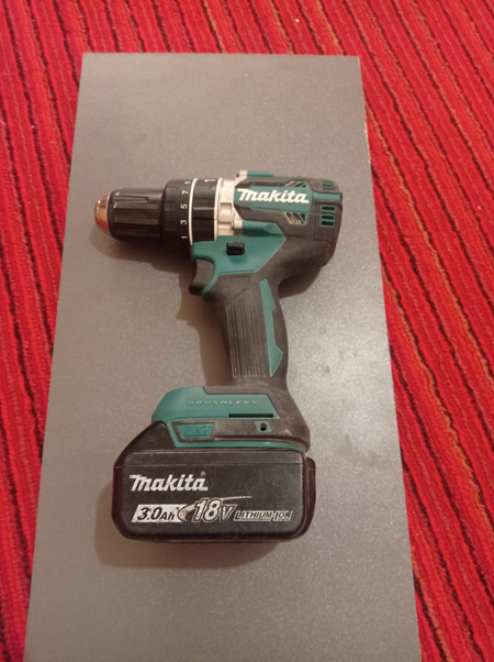 Шуруповёрт makita