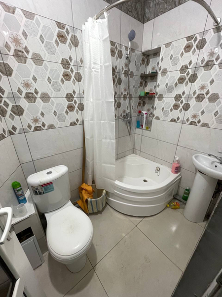 Продается офис 48 кв.м на Кадышева вторая линия