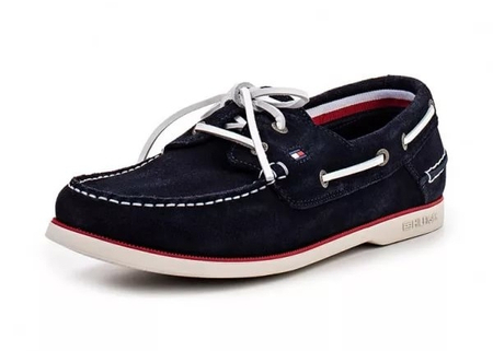 Tommy Hilfiger продается