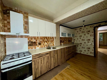 Чиланзар 26кв  3/4/5 Балкон 2*6м² Общ пл 70м²