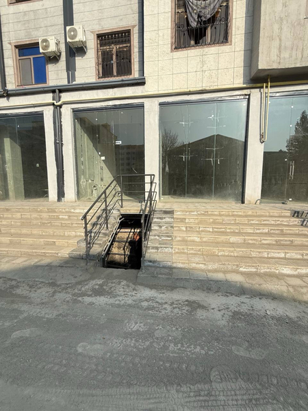 Maganzin 74.5kv sotiladi bonusga podval qoshib beramiz