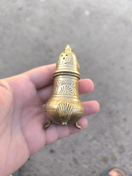 Продаю солонку или перечник
