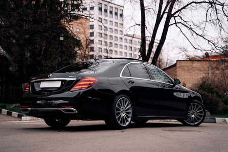 Mercedes-Benz w222 kartej toy to'y mehmon xizmati batafsil opisaniyada