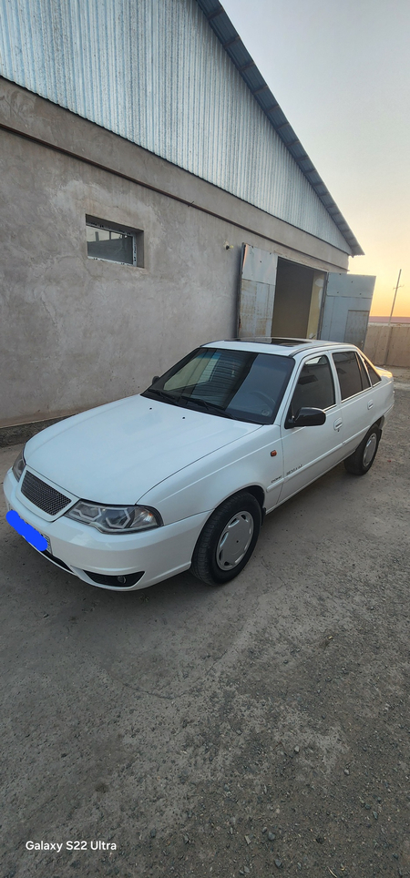 Нексия 2 сотилади