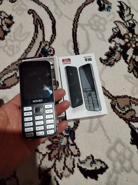 Novey s10 teleoni sotiladi