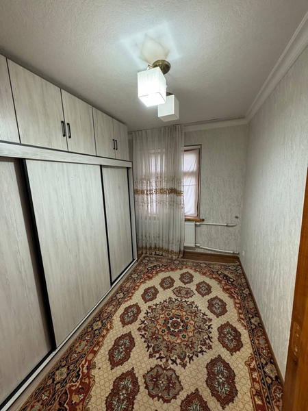 Дещево продается 2ком кв в кирпичном доме