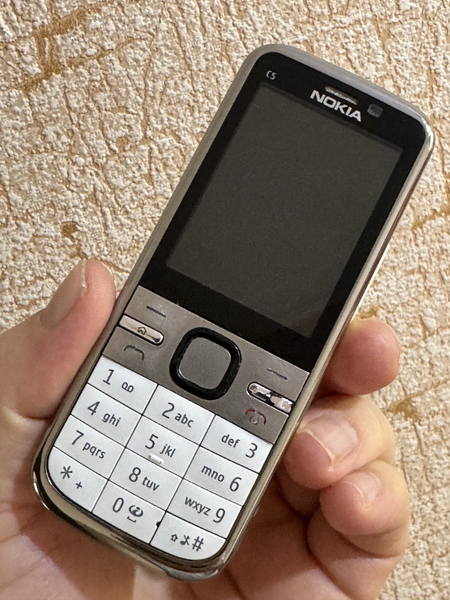 Nokia C5-00.2 оригинал уз имей есть