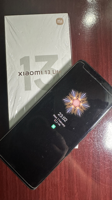 Xiaomi 13 lite 8 GB RAM 256GB ROM