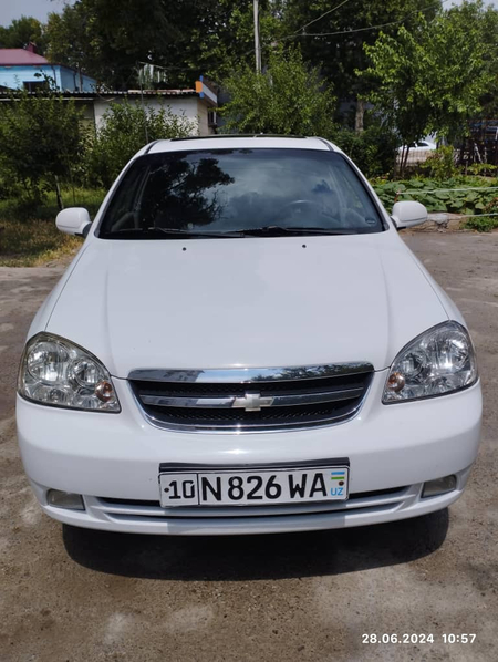 Срочно продается ласетти 1,8