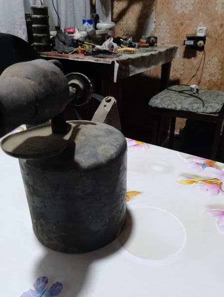Продам паяльную лампу