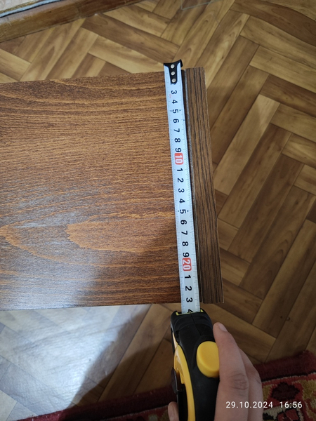 Продается полка навесная