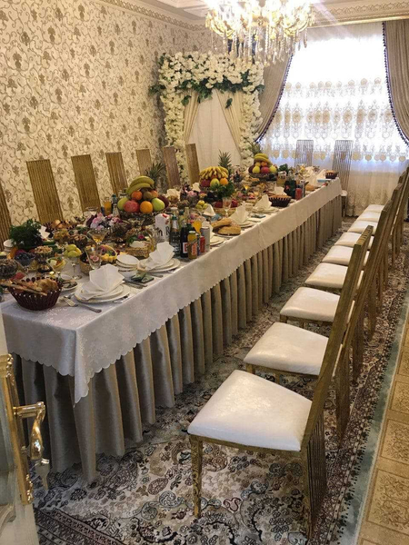 Xitoy zamonaviy stullari sotiladi