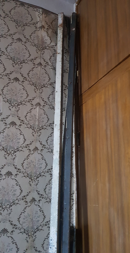 Продам железные уголки