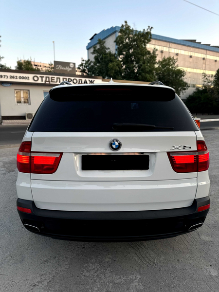 Срочно Продаётся BMW X5 48i Xdrive в идеальном состоянии