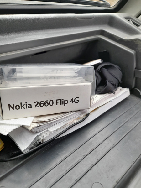 Nokia arginali sotladi srochni