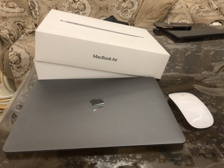 Продается Mac Book Air 13-inch With Apple M1 . 8 GB. 256 GB. SSD