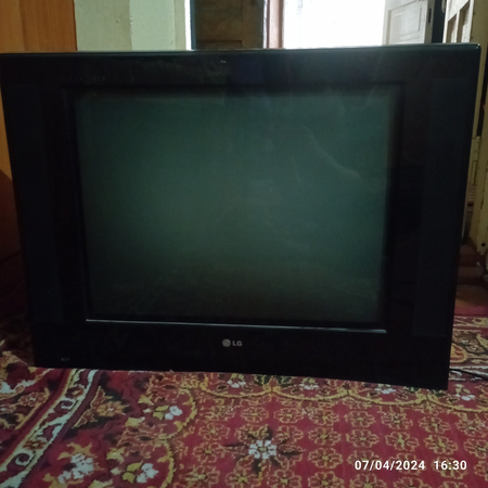 Televizor LG ultra slim