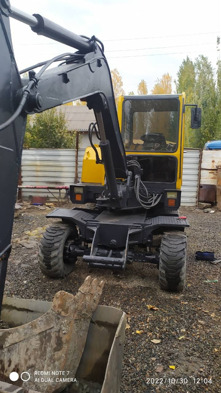 Ekskavator sotiladi