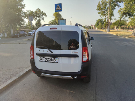 Lada Largus Cross 2021 Oq
