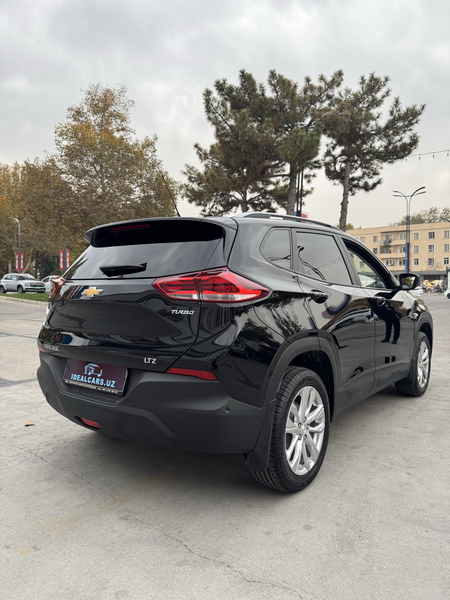 Tracker2 LTZ qora ideal xolatda