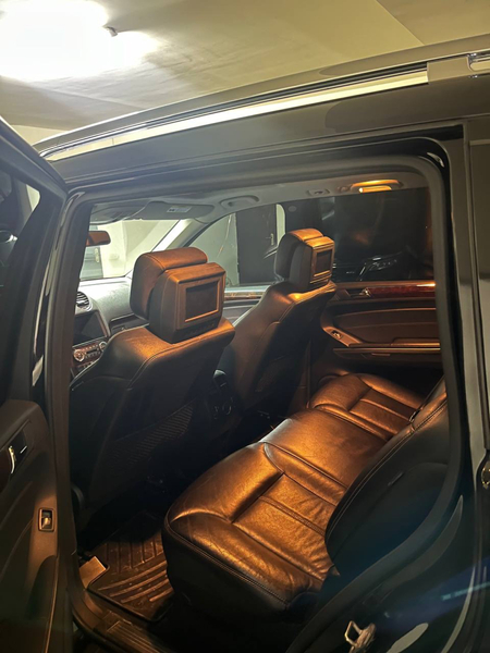 Mercedes-Benz Gl550