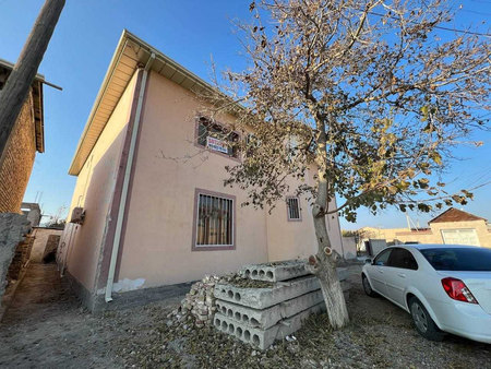 3 sotixli tayyor kotej barcha jihozlari bilan birga sotiladi.