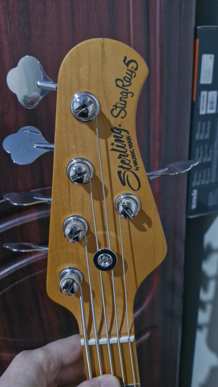 Басс гитара ! Sterling By MusicMan