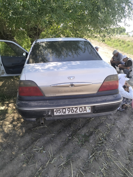 Продается машина 1999 год