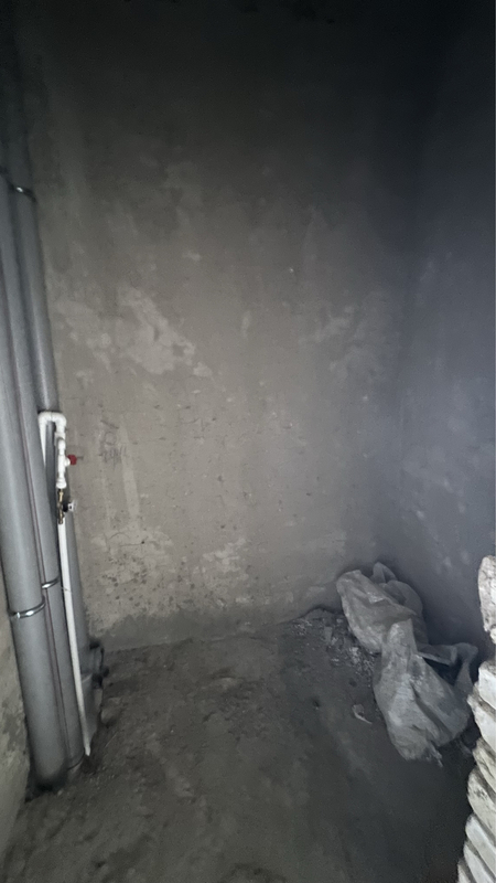 1xonali kvartira liftli sotiladi shahar sentiridan va arzon narxda!