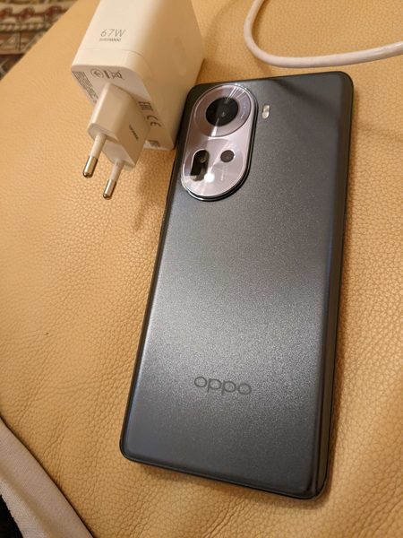 Flagman Oppo Reno 11 5G (EDGE) 12/256 в полном комплекте (почти новый)