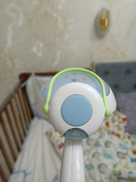 Детский мобиль Fisher Price в кроватку (музыкальный ночник проектор)