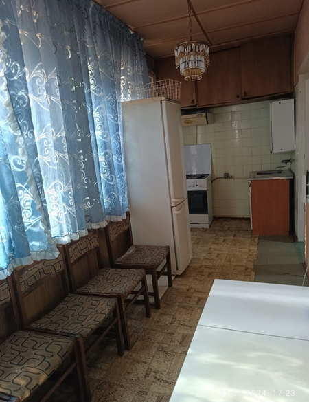Ттз-4 квартира сдаётся в аренду 2/1/4 балкон 2×6