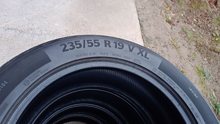 235 55 R19 Shina Santafe radnoy yevropeysky