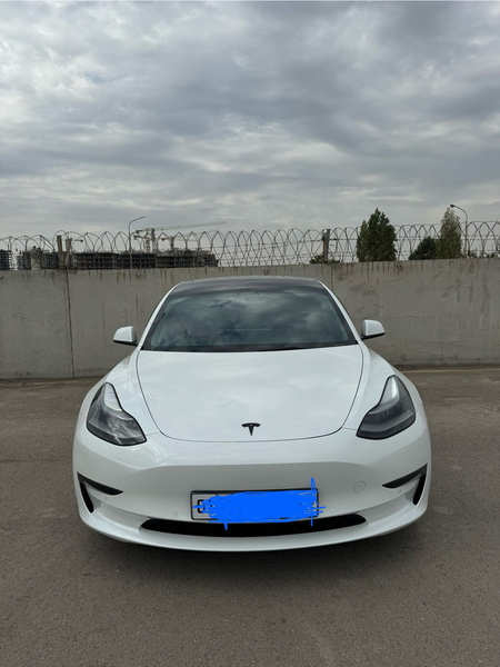 Tesla model 3 2021 American standart plus