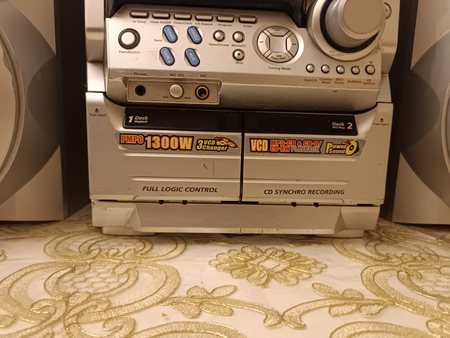 Muzikalniy sentr samsung