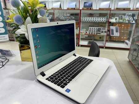 Acer 8 gb ram 256 ssd 500 gb hdd ofis ishlari uchun juda ishlaydi
