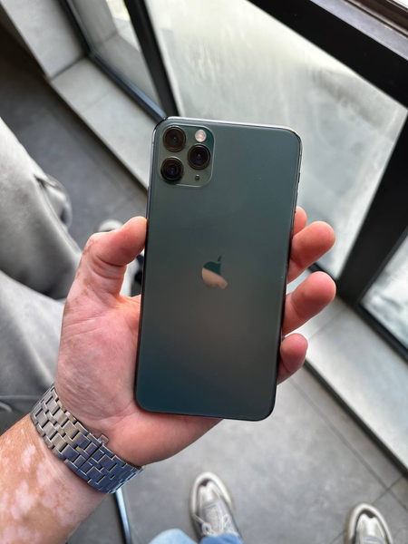 iPhone 11 pro max srochno sotiladi