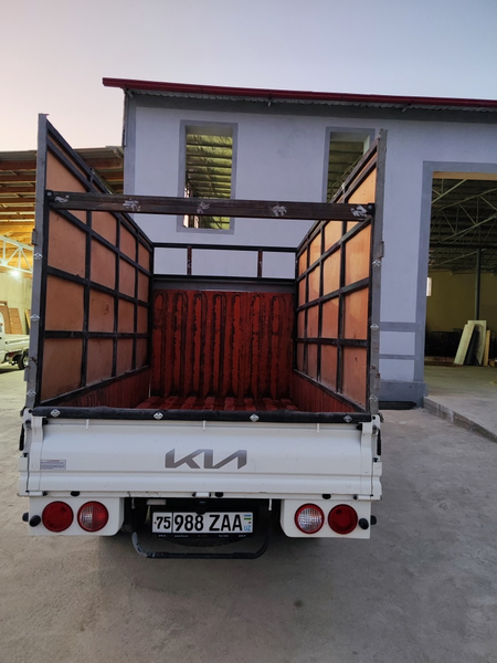 Kia bongo yili 2024 balonlari yahshi holatda prabeg 25000