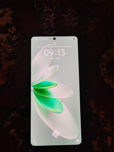 Vivo v 27 e relefon