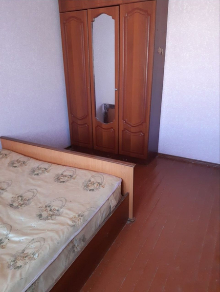 2/4/4 Гефизика ( Ипотека)М Улугбек р-н Балкон 2х6