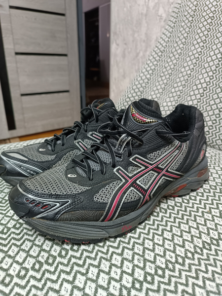 Оригинальные кроссовки ASICS