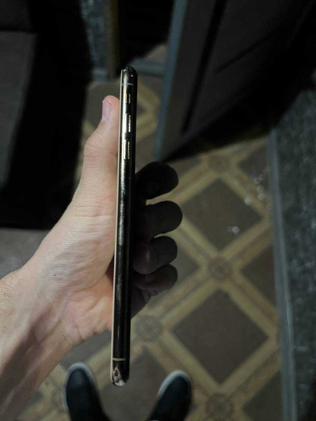 iphone xs max ideal.