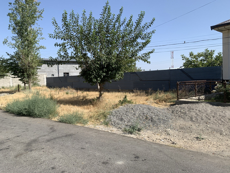 Uchastka sotiladi / В продаже участок